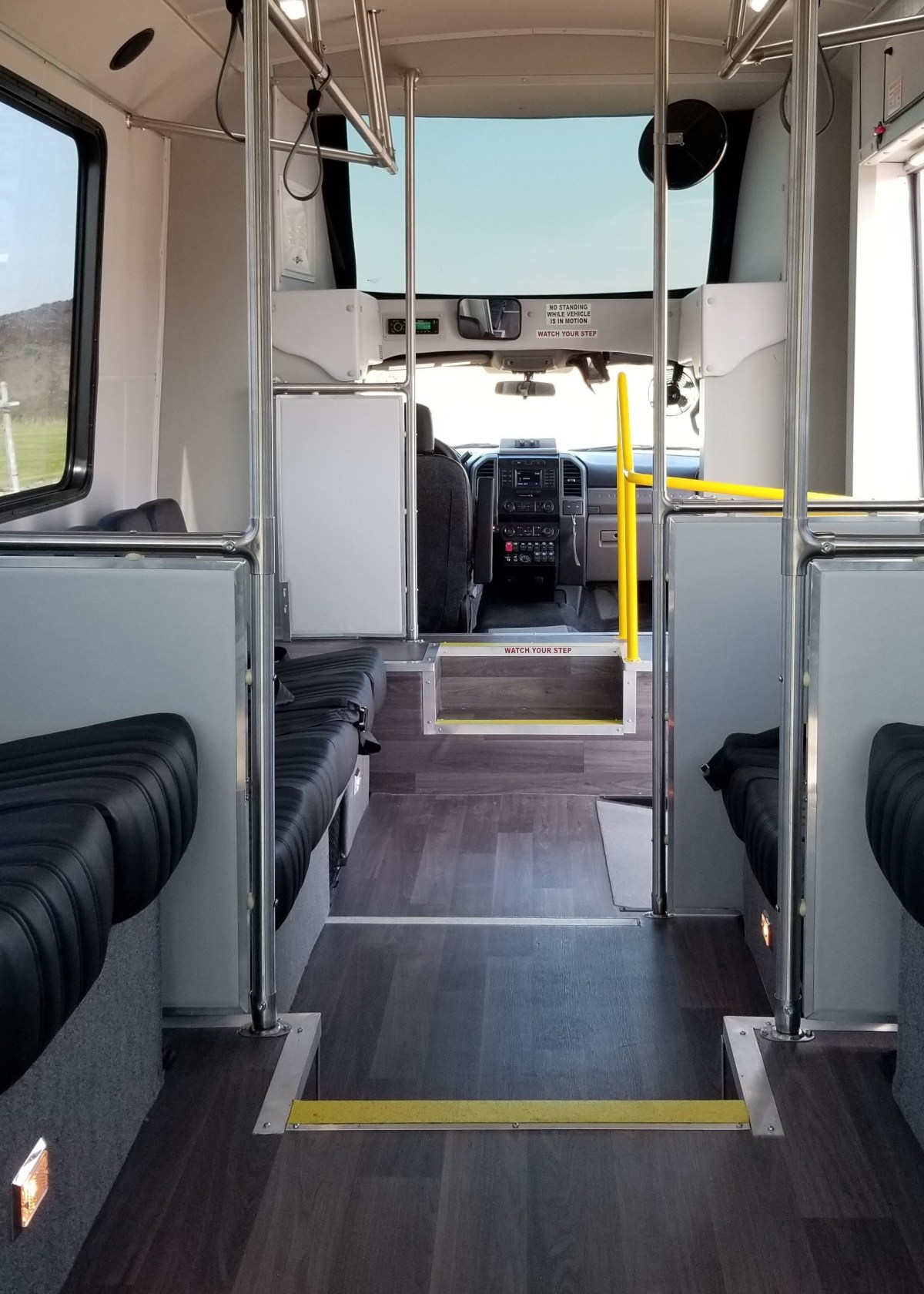 Cutaways: Shuttle, Tour, Paratransit, and Luxury - Soderholm Bus and ...